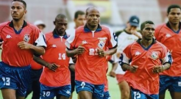 Las Mejores Camisetas de la Selección de Panamá - El Gallinazo